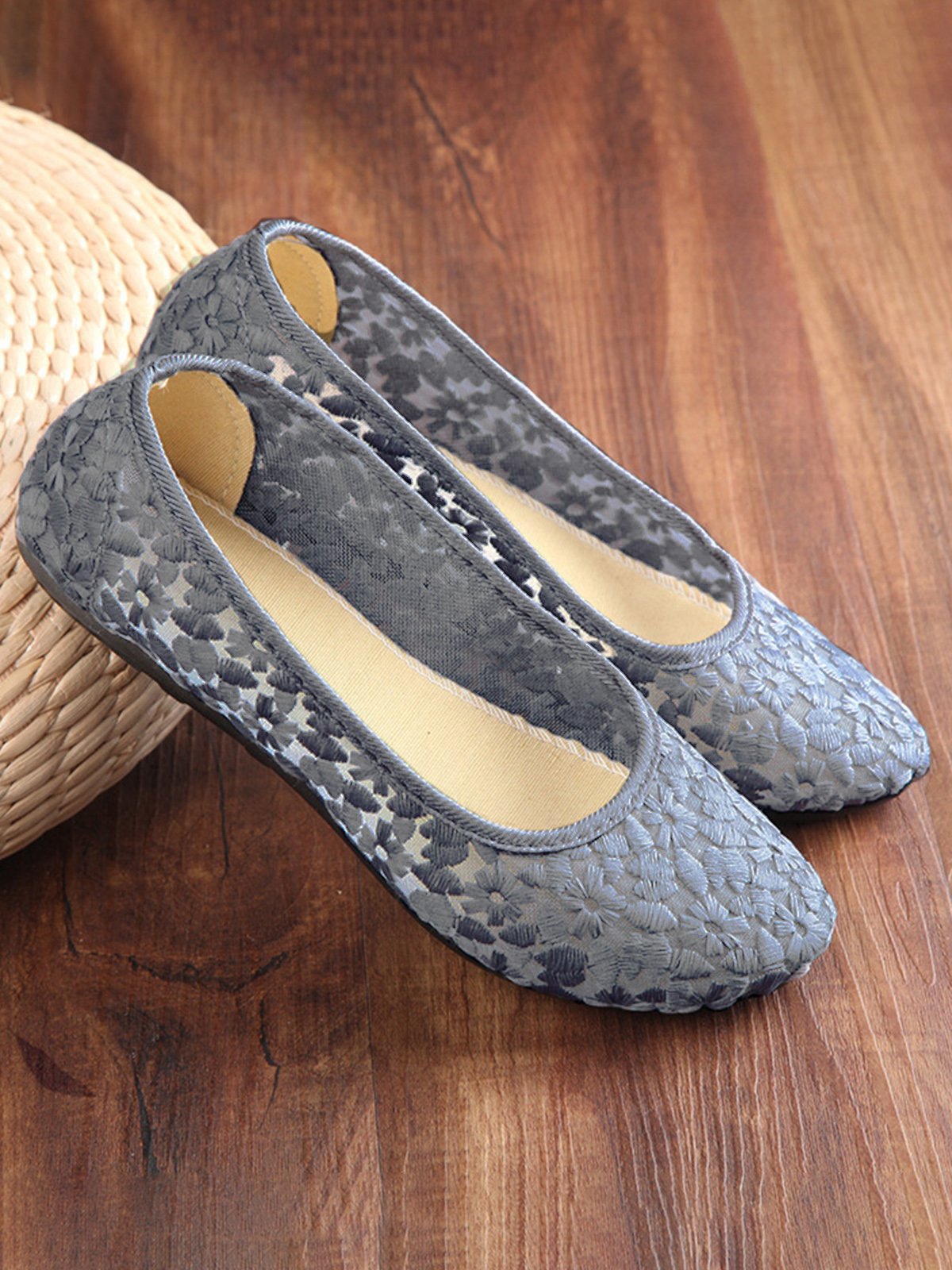 Comfortable Soft Sole Lace Pumps | justfashionnow